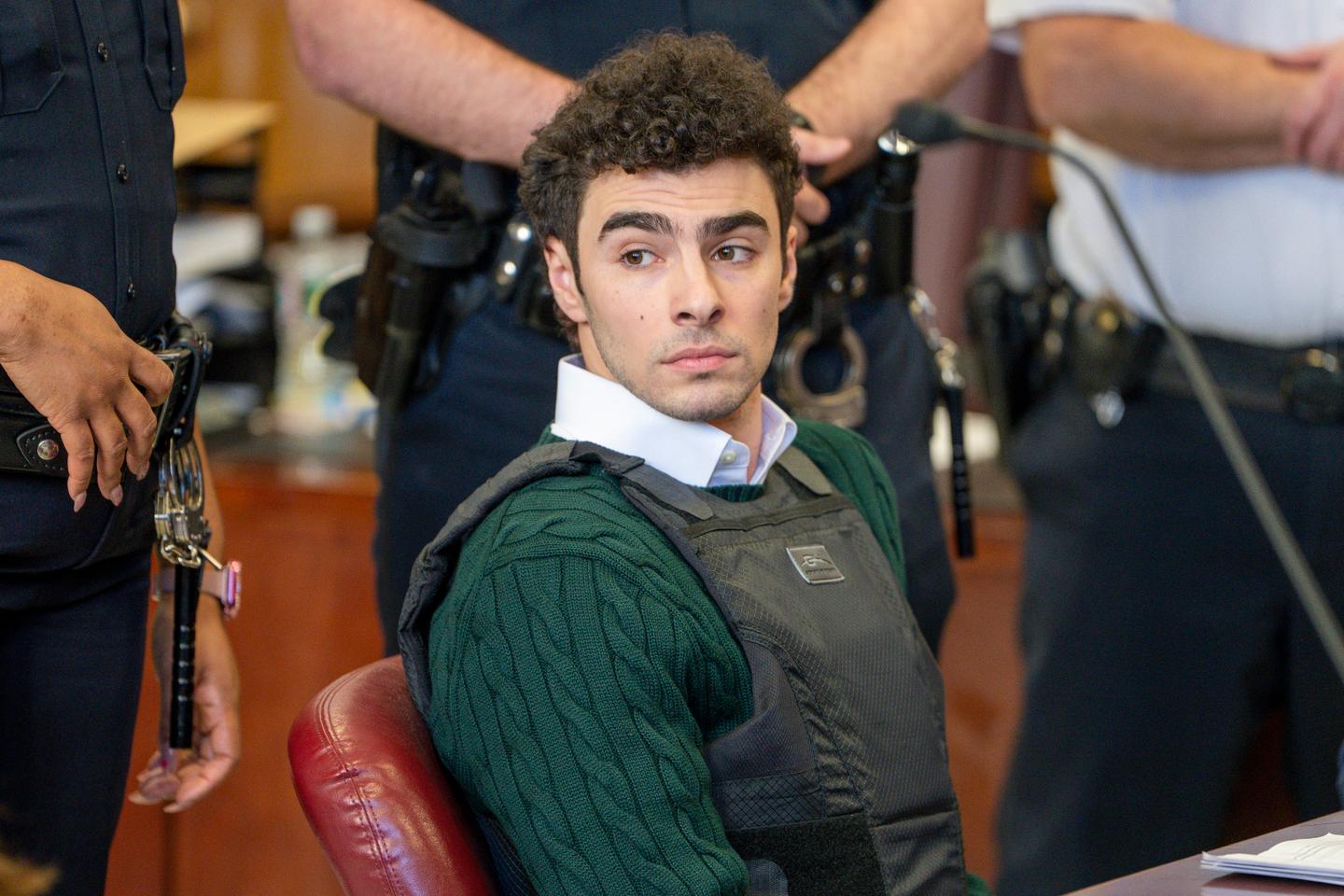 Accused killer of insurance CEO challenges push for death penalty ...